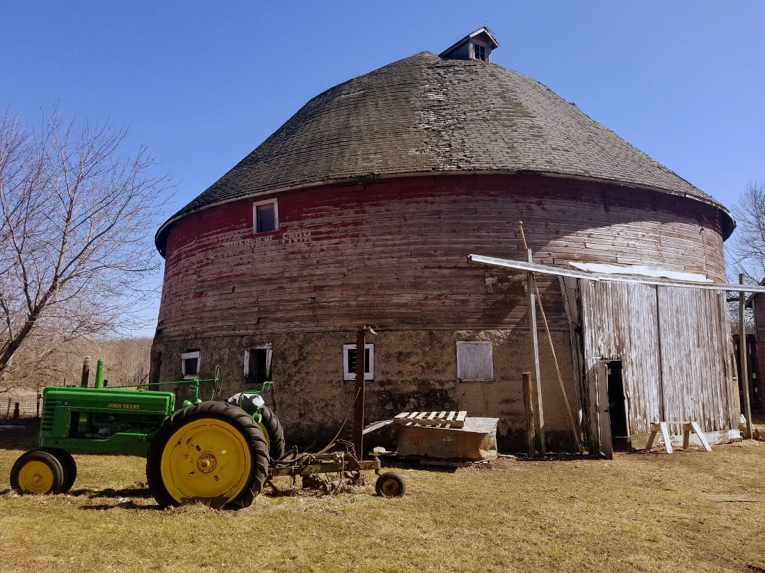 Wright County round barn endures | News, Sports, Jobs - Messenger News